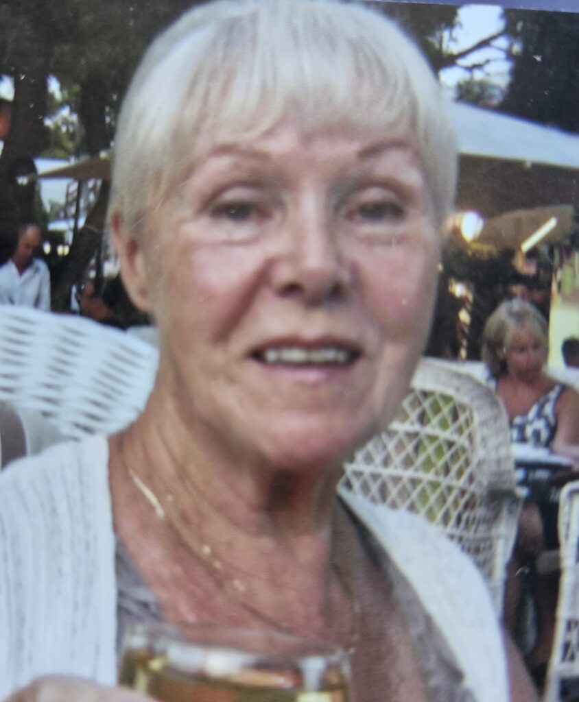 Mary Rowe (nee Corcoran) - Thompsons Funerals