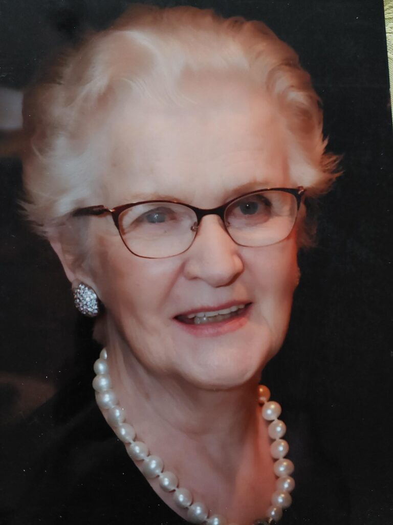 Patricia (Pat) O’Byrne nee Hawkins - Thompsons Funerals